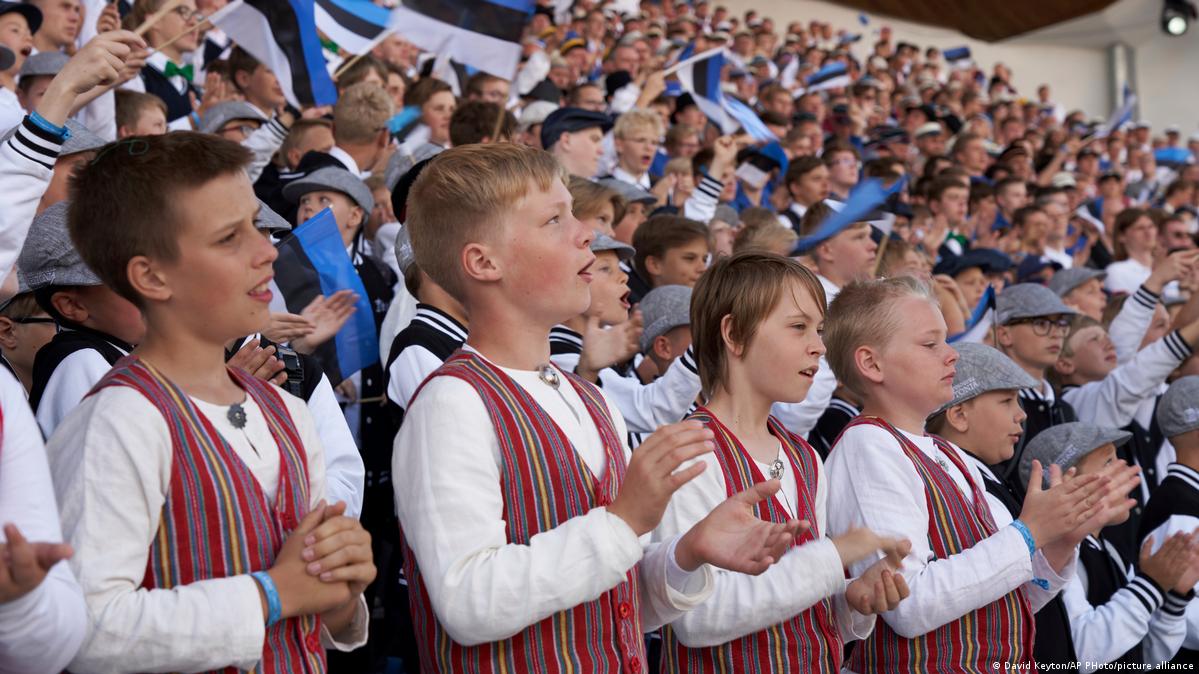 Who were Uralic people? Researchers solve an ancient mystery – DW – 07 ...