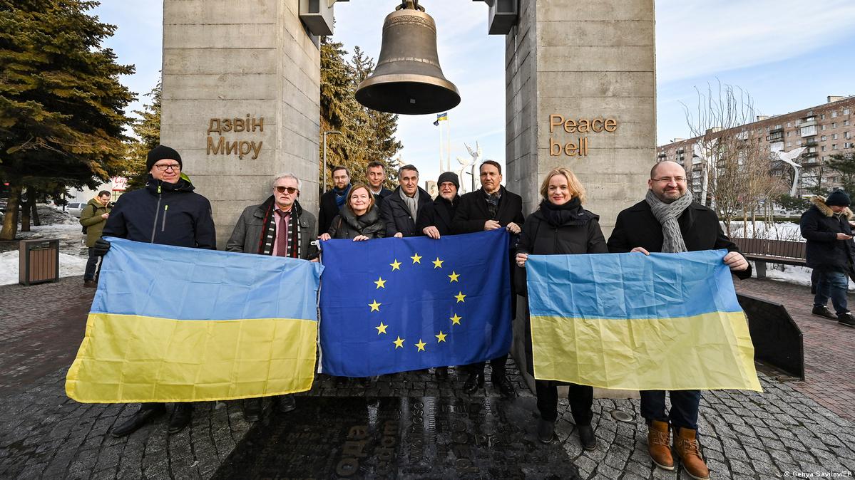 Ukraine's EU membership bid – DW – 02/02/2023