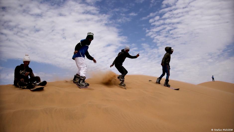 Sandboarding in Namibia – DW – 04/20/2022