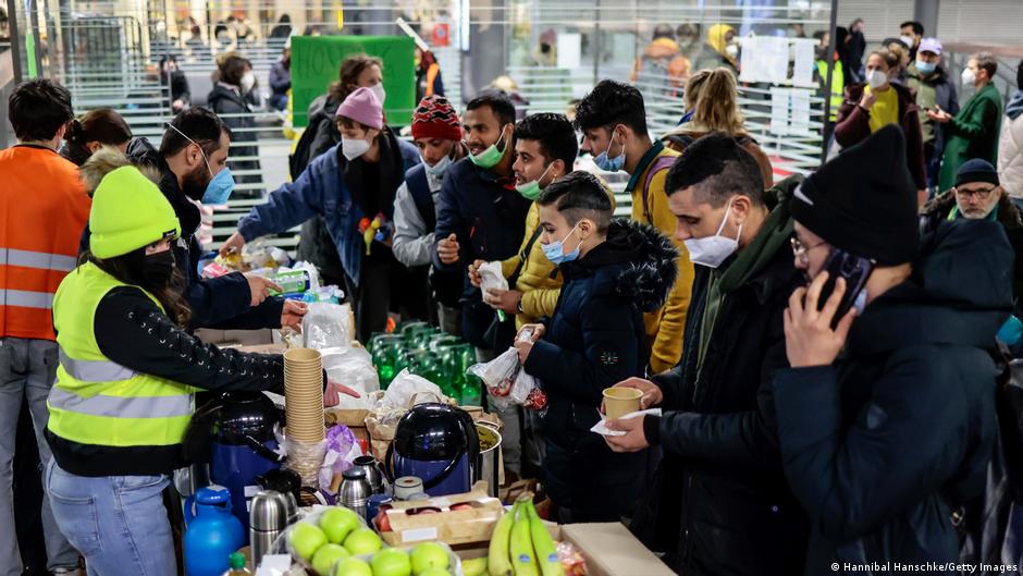 Germany: Immigration reaches record high in 2022 – DW – 06/27/2023