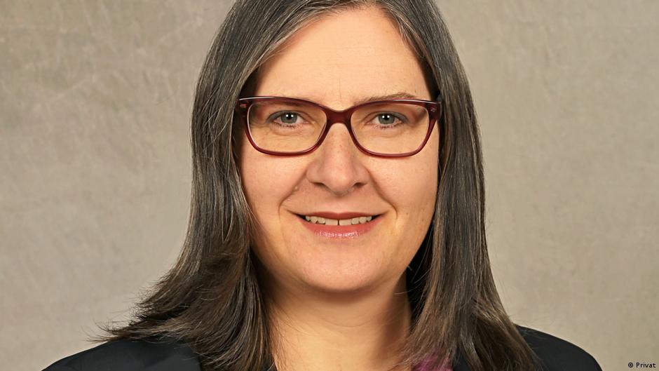 Sonya Angelica Diehn – DW