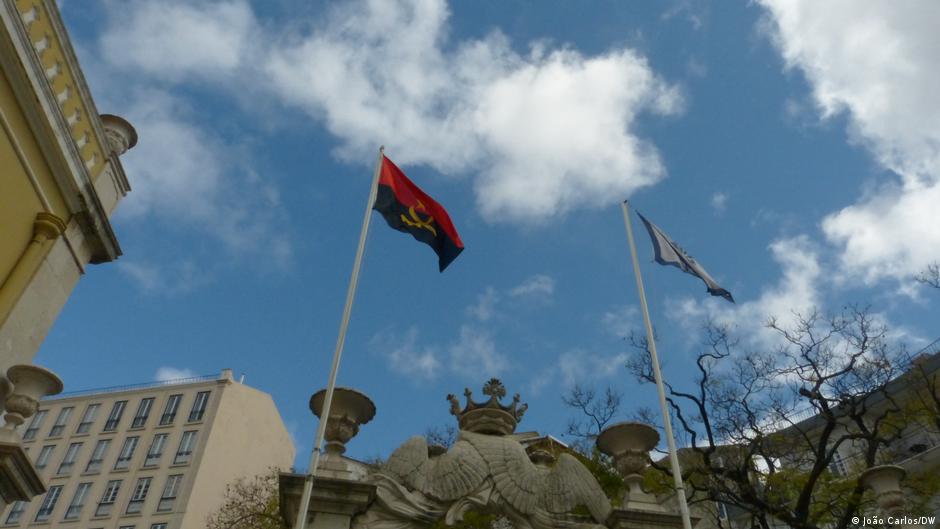 CPLP: Novo modelo de vistos em vigor na quarta-feira – DW – 28/02/2023