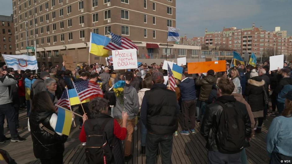 USA: How the Ukrainian Diaspora Is Coping with the War | Global 3000 - The Globalization Program ...