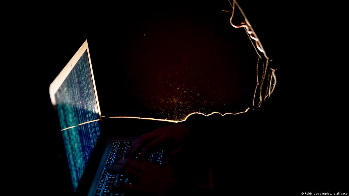 Major German media group falls victim to hacker attack – DW – 07/22/2025