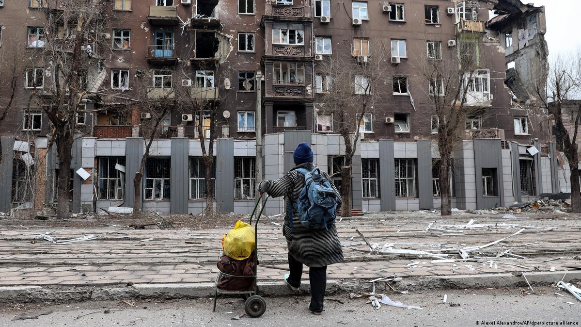 LIVE — Ukraine says planned Mariupol evacuations fell short