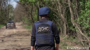 З початку війни від обстрілів РФ загинули 78 рятувальників – DW – 08.08 ...