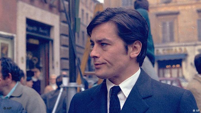 How Nico went from supermodel to ′priestess of darkness′ | Film | DW ...