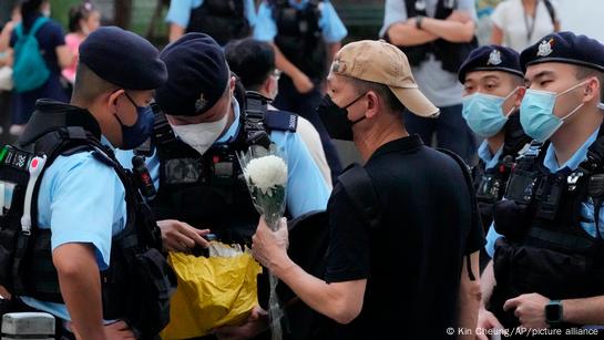 Hong Kong Tightens Security To Enforce Tiananmen Vigil Ban Dw 06 04