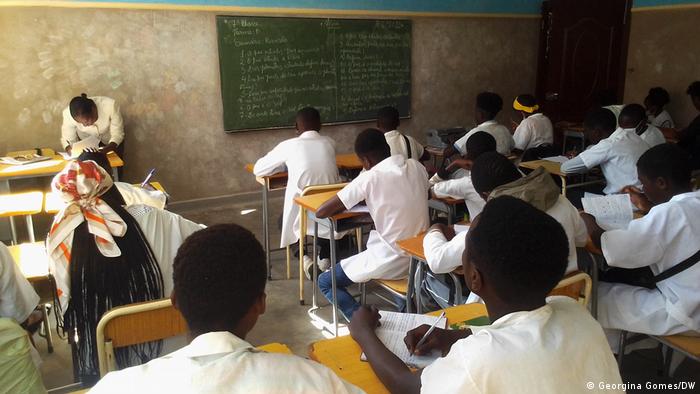 Angola introduz ″exame nacional″ para avaliar a aprendizagem | Angola ...