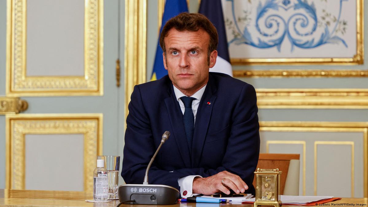 Macron offers talks over parliament deadlock – DW – 06/20/2022