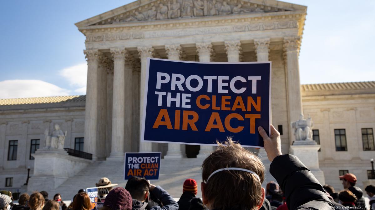 US Supreme Court limits federal power to cut C02 emissions – DW – 06/30 ...