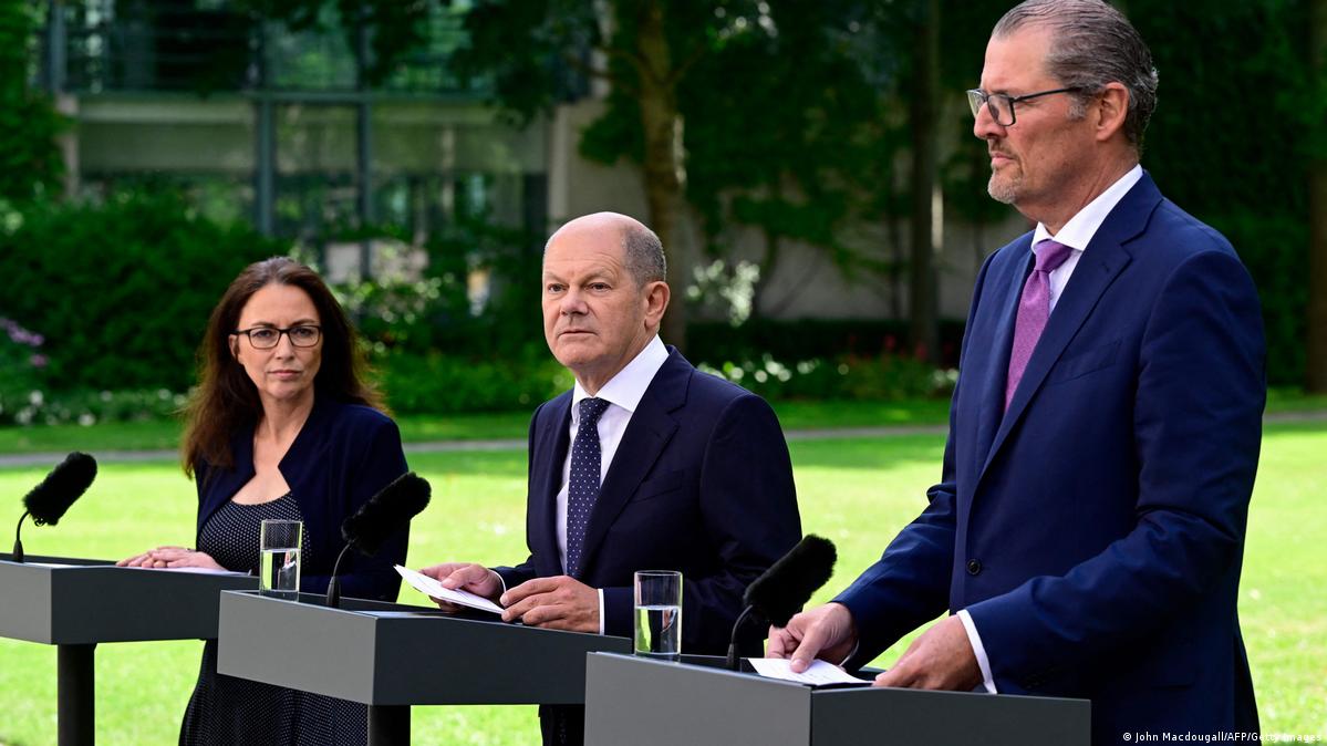 Inflation: Germany seeks to defuse social 'time bomb' – DW – 07/04/2022