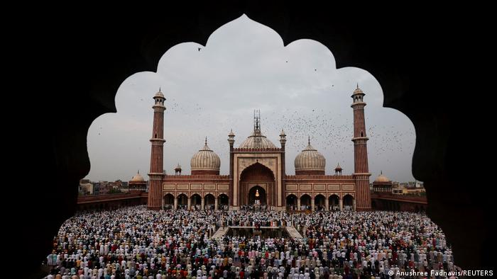 Opferfest Eid al-Adha: Beten, pilgern, feiern | Alle multimedialen ...