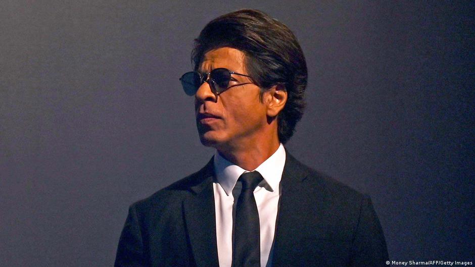 What happens when Bollywood star Shah Rukh Khan goes off script