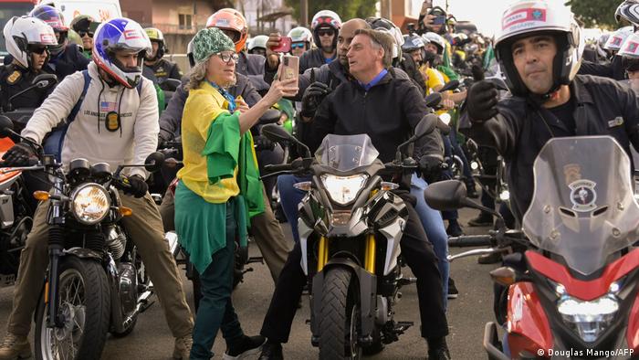 Jair Bolsonaro sät Zweifel am Wahlsystem | Aktuell Amerika | DW | 19.07 ...