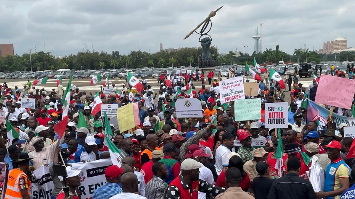 Najeriya: Barazanar korar ma'aikata – DW – 06/13/2024