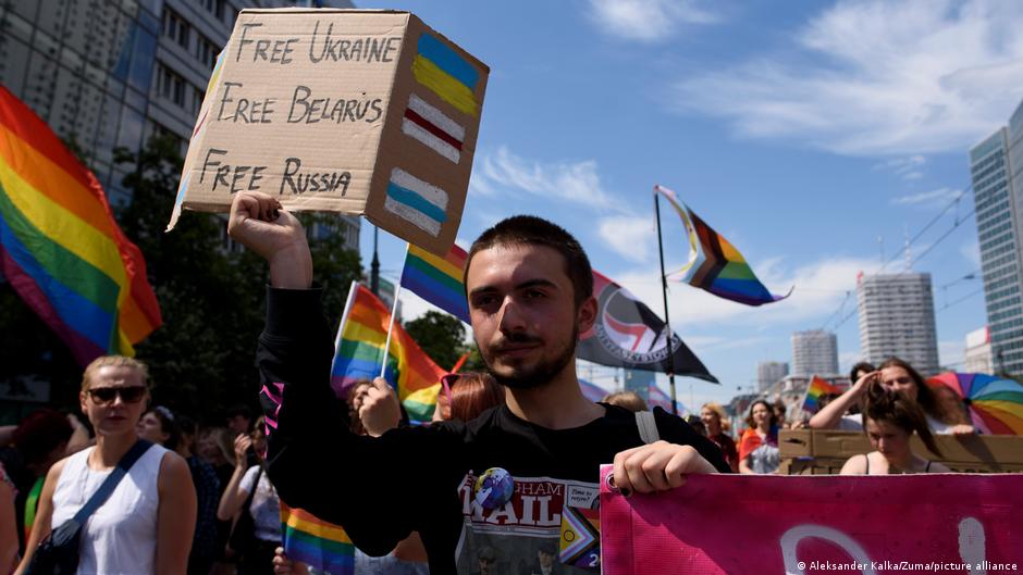 Speaking truth to power – DW – 08/03/2022