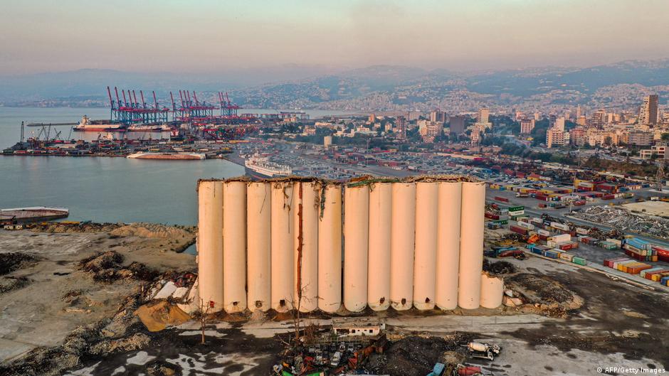 Deux ans après le drame de Beyrouth, toujours pas d'enquête – DW – 04 ...