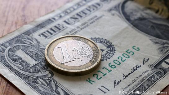 What's behind the euro's comeback against the US dollar