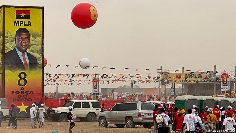 Angola: Deputados do MPLA prometem "mais trabalho" – DW – 13/09/2022