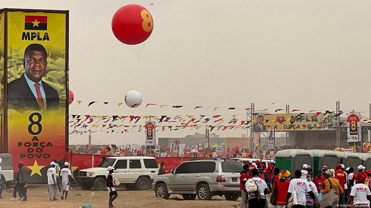 Angola: Deputados do MPLA prometem "mais trabalho" – DW – 13/09/2022