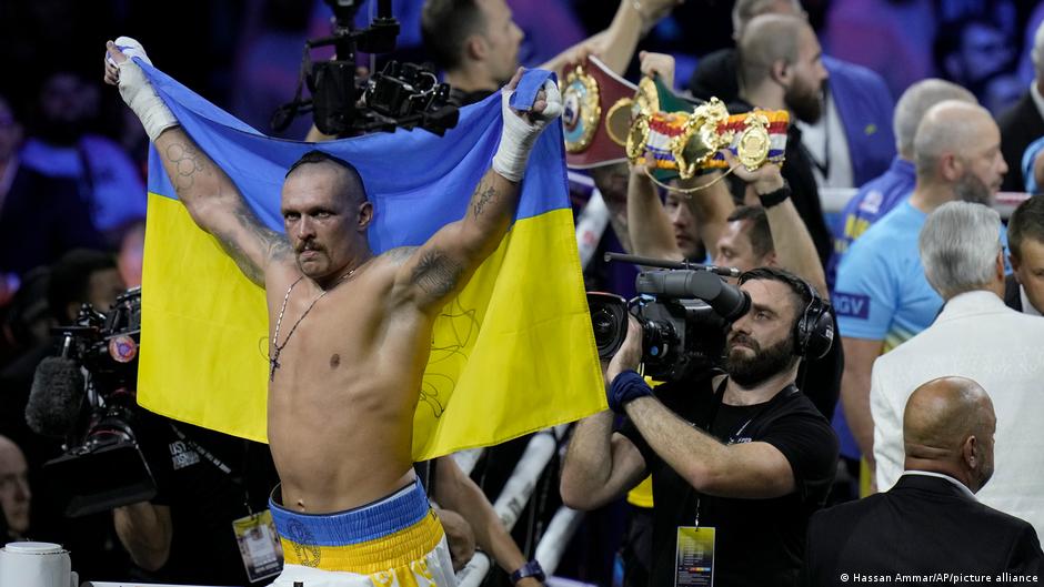 Boxeo: Zelenski y Klitschko felicitan a Usyk por su victoria