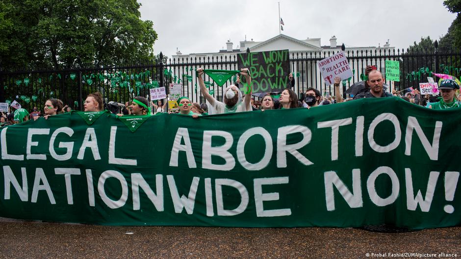 Abortion ban may have eroded support, Ohio Republicans fear – DW – 11 ...