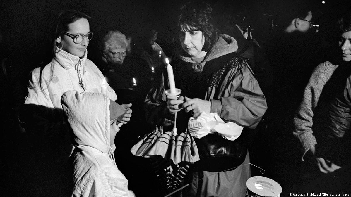 Germans revive Cold War Monday demonstrations – DW – 09/05/2022