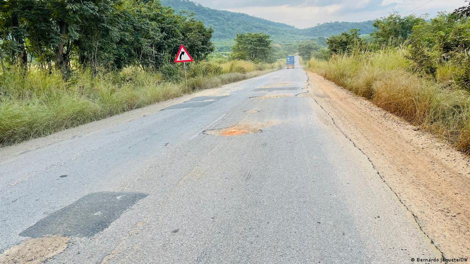 Moçambique: Condutores pedem reabilitação da EN7
