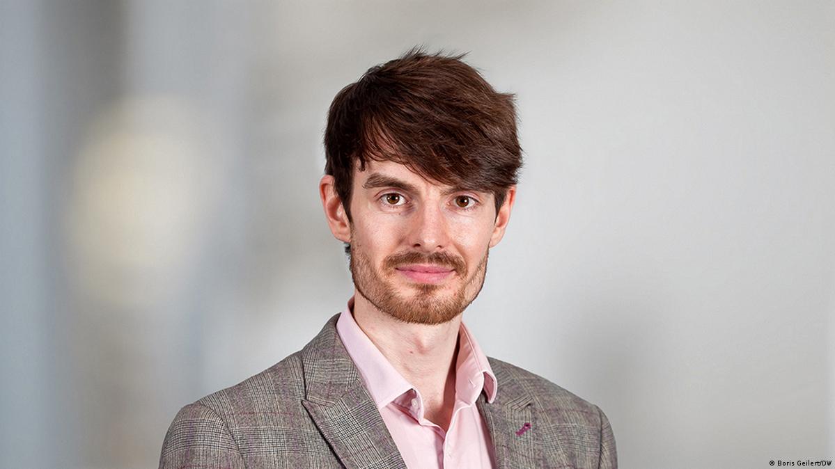 Alex Matthews – DW