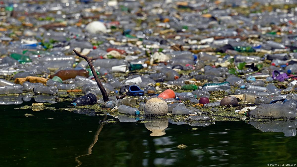 ONG: Brasil es el que más contamina el océano con plásticos