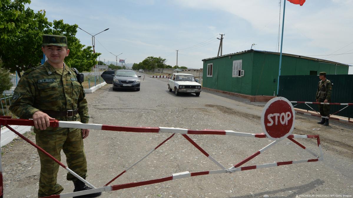 Dozens Dead In Kyrgyzstan Tajikistan Border Clash Dw 09182022