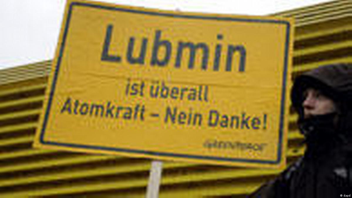 Nuclear toilet? – DW – 12/11/2010