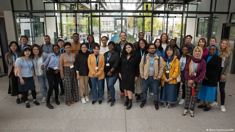 How many applicants are accepted to the program each year? | FAQ | DW ...