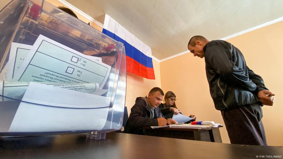 Ukraine Updates Eu Widens Sanctions After Referendums Dw 09 28 2022