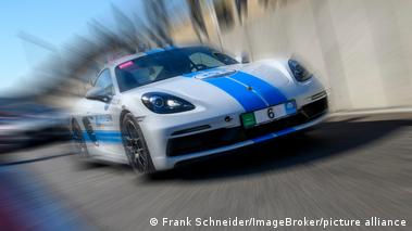 Porsche goes it alone on the stock exchange – DW – 09/28/2022