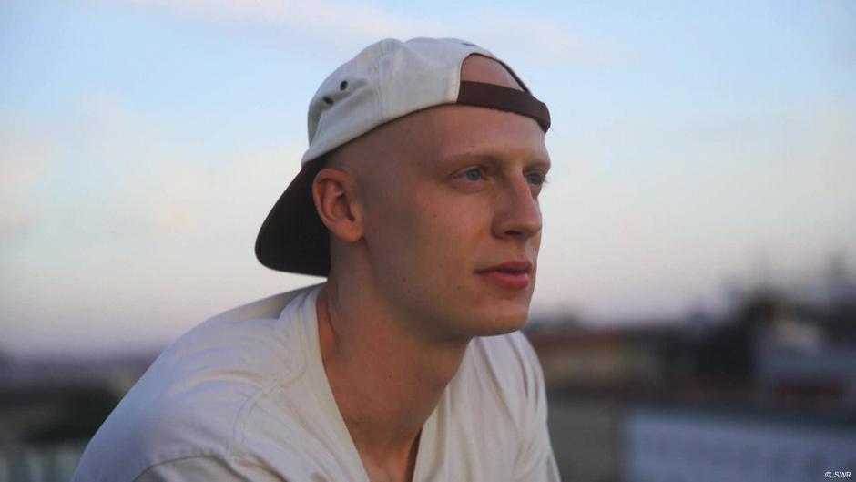 Timo Baumgartl talks testicular cancer – DW – 10/15/2022 Timo Baumgartl talks testicular cancer – DW – 10/15/2022