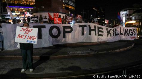 Words matter for supporting media freedom