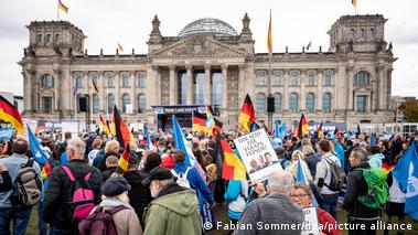 Germany: Far-right demo slams Russia sanctions, coalition