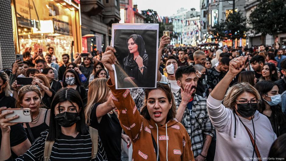 آیا قتل دو نوجوان افغان در اعتراض‌های ایران بررسی می‌شود؟ Dw ۱۴۰۱ ۷ ۲۶