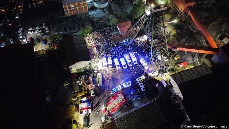 Mine blast in Turkey: Dozens killed, many still stranded – DW – 10/15/2022