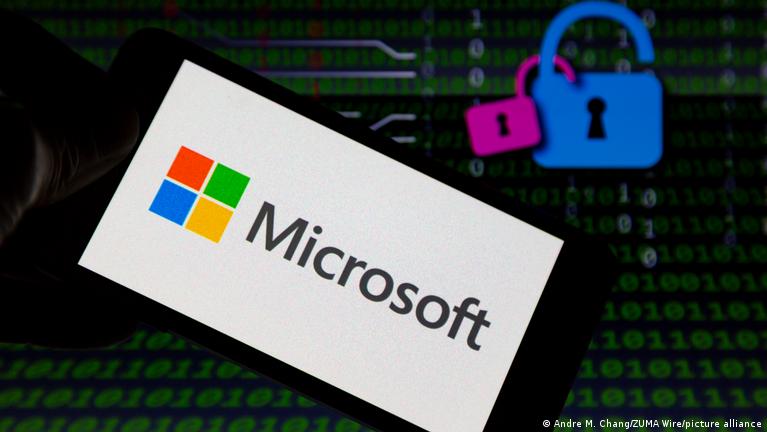 Microsoft: Chinese group hacked government email accounts – DW – 07/12/2023
