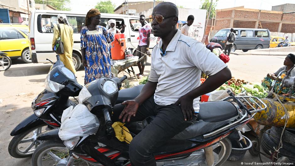 Journal 17h TU (25.10.22) – DW – 25/10/2022