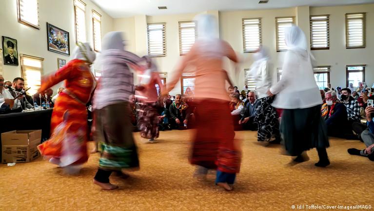 How the Alevi community came to thrive in Germany