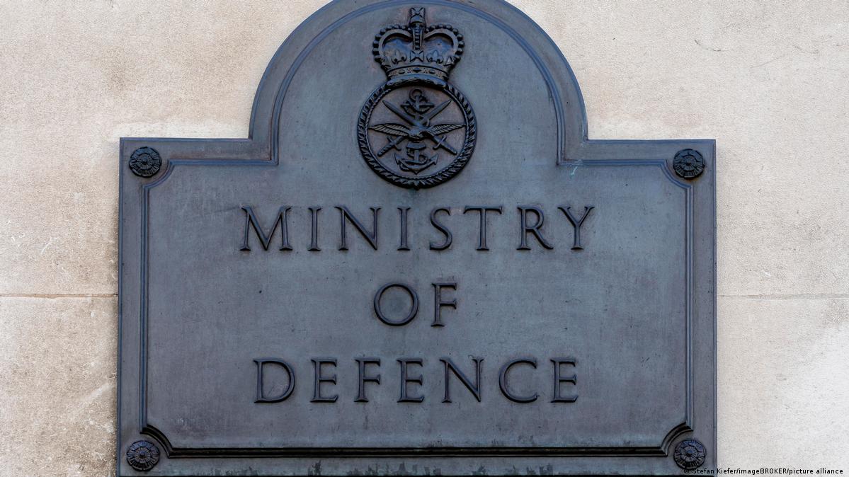 UK says Defense Ministry targeted in cyberattack – DW – 05/07/2024