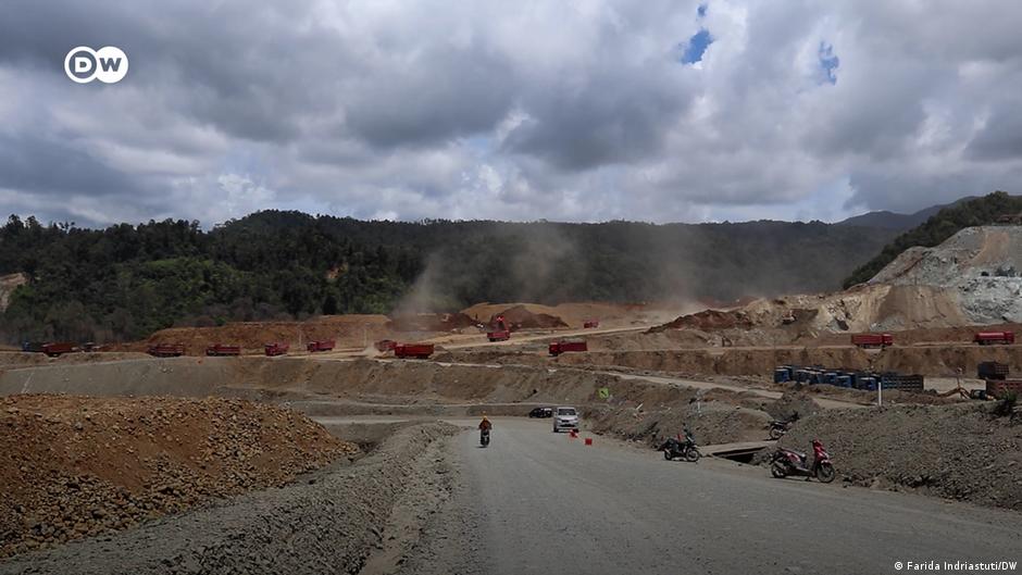 Indonesian nickel mines expose eco-costs of electric cars – DW – 11/10/2022