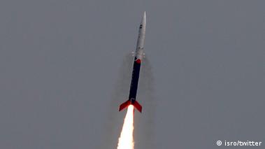 India launches first privately made space rocket – DW – 11/18/2022