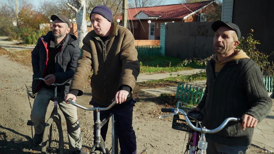 Emerging from 8 months of Russian occupation – DW – 11/21/2022