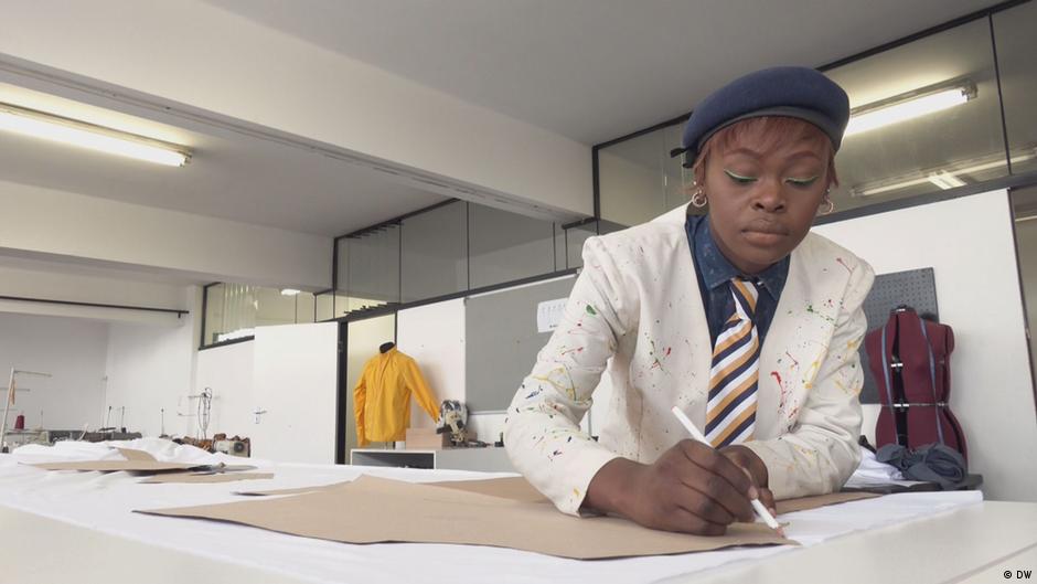 Why fashion is a family affair for Fuata Moyo – DW – 11/25/2022