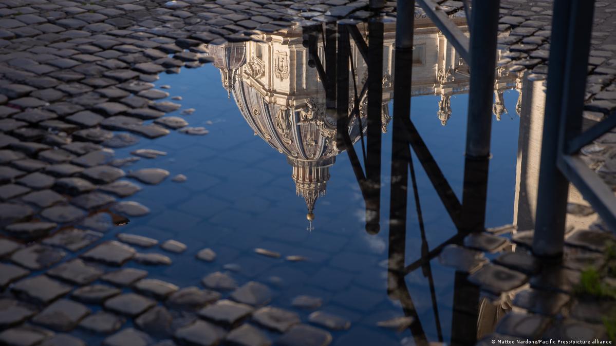 German homeless man dies at St. Peter's Square
